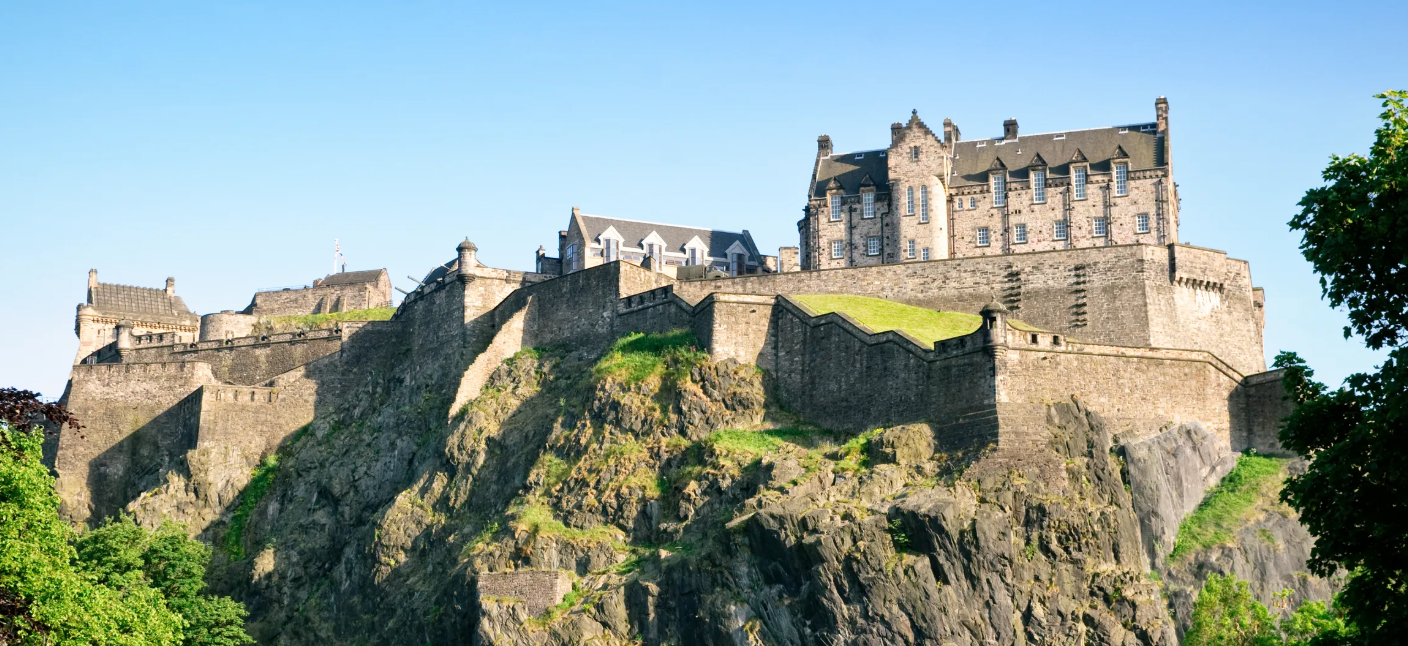 Edinburgh Castle - Whisky Boys